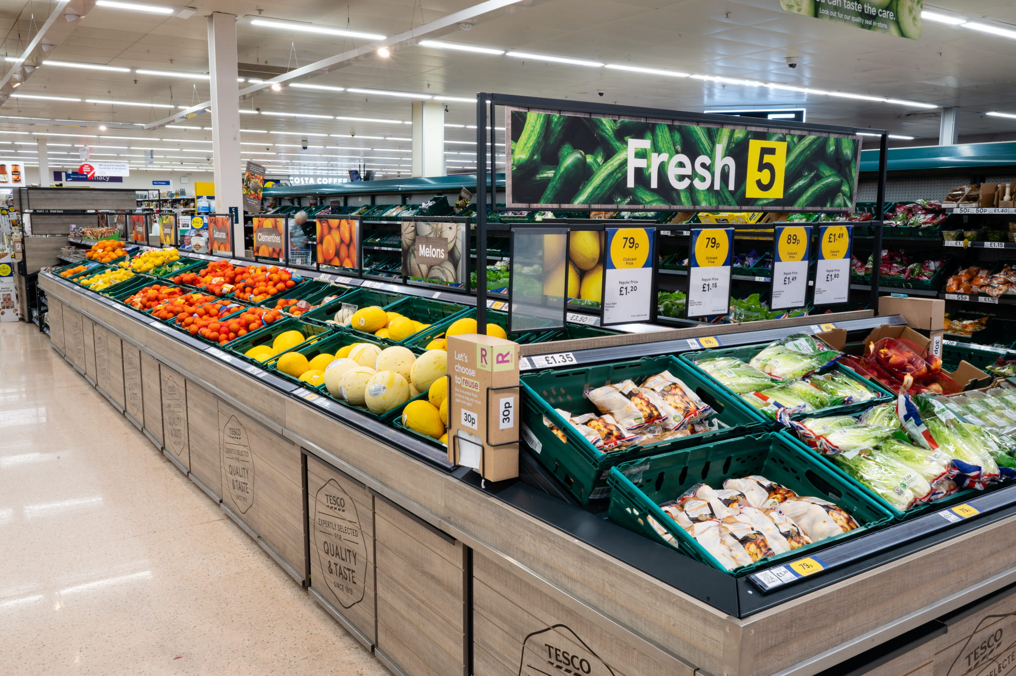 Tesco's Efficiency Boost: Fresh Produce Displays - ITAB
